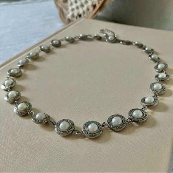 Vintage | Jewelry | Scrollwork Silver Pearl Necklace Vintage Vigil ...